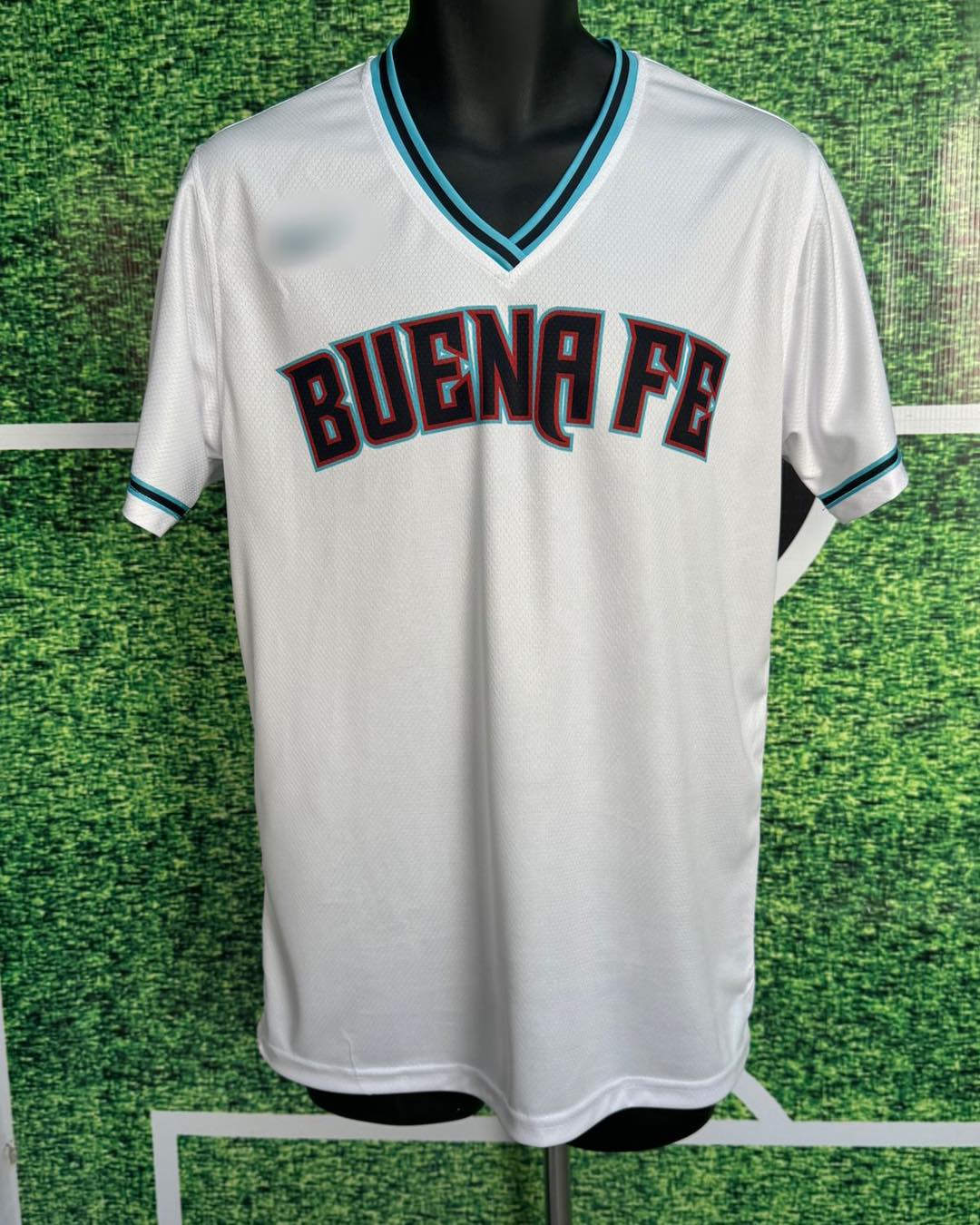 Un uniforme de béisbol.